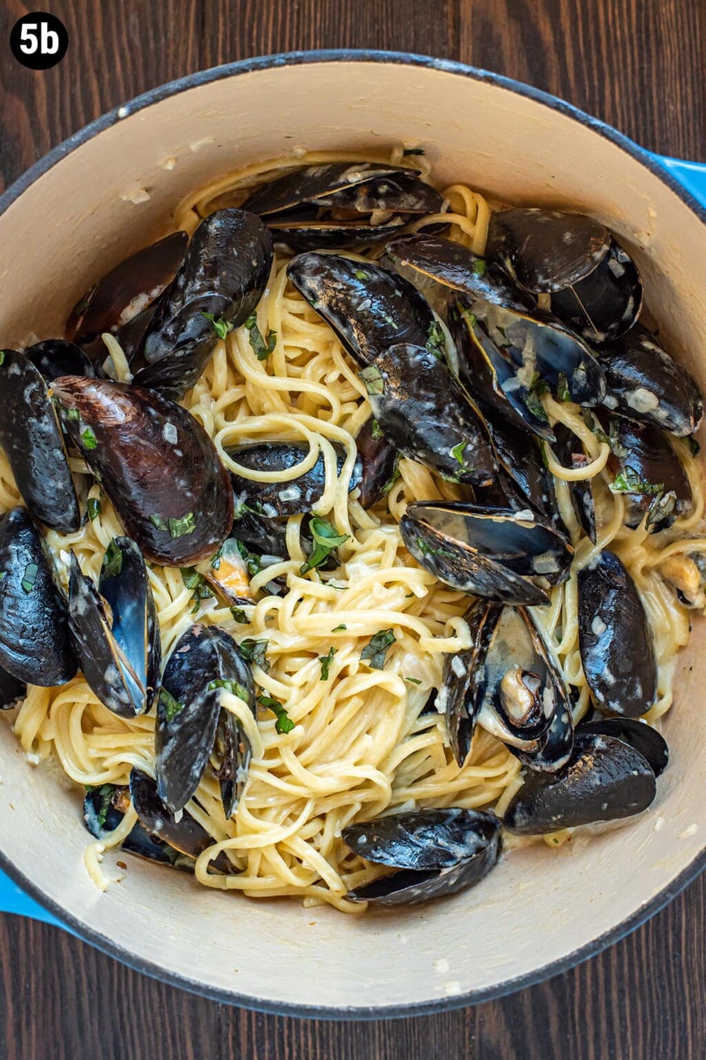 Pasta with Mussels - Kitchen Swagger