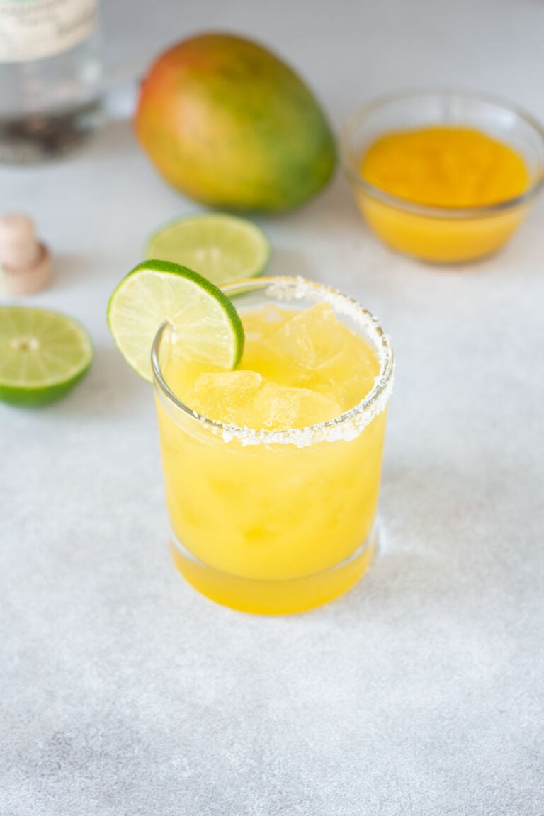Mango Margarita Recipe - Kitchen Swagger