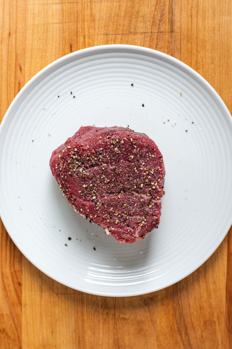 Filet Mignon with Red Wine Sauce - Kitchen Swagger