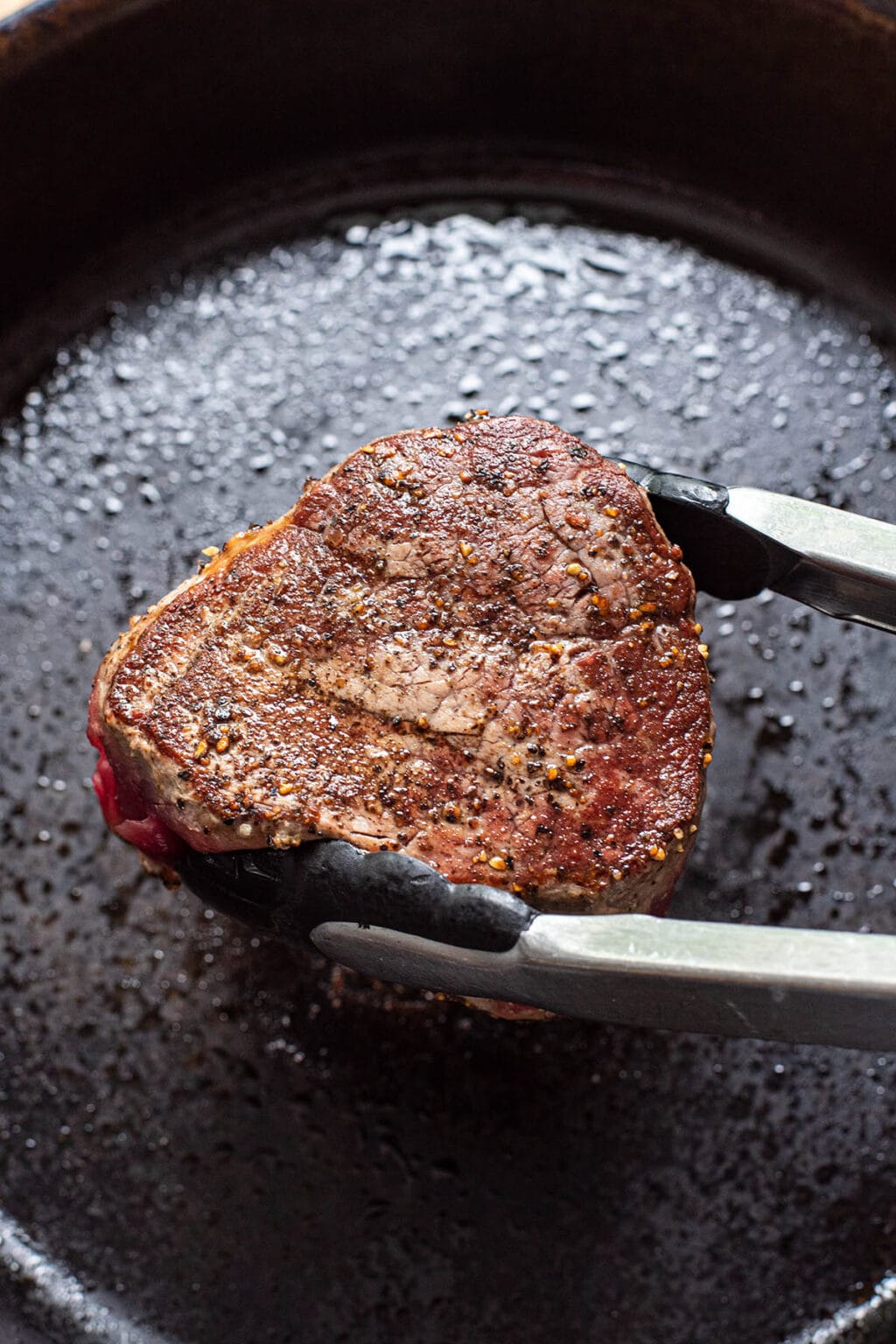 Filet Mignon with Red Wine Sauce - Kitchen Swagger